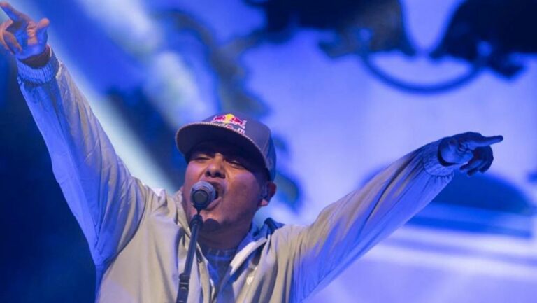 ¿ACZINO LUCHANDO? ASÍ SE LE VIO EN TRIPLEMANÍA | FREESTYLE HOY