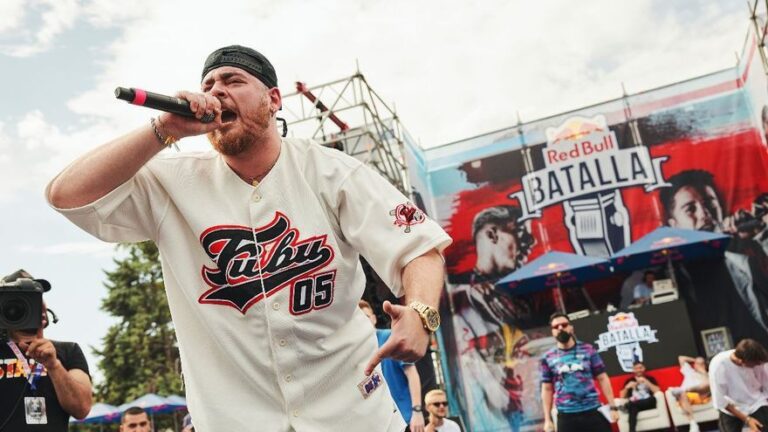 RED BULL ESPAÑA 2022: ENTREVISTA A MNAK | FREESTYLE HOY